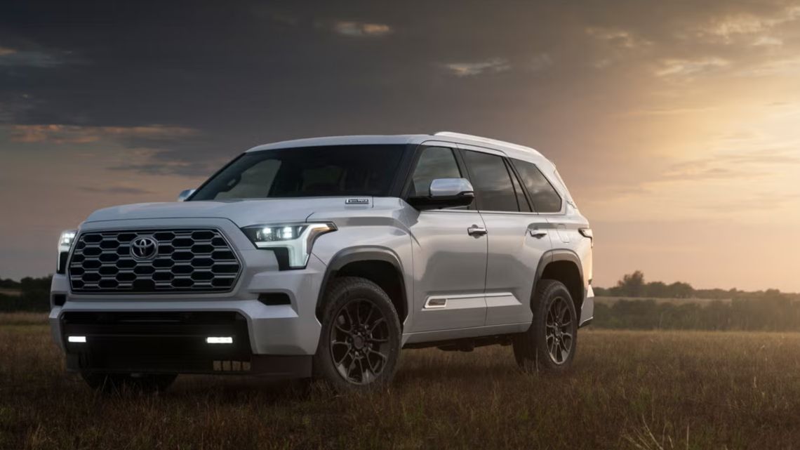 Toyota presentó una versión de lujo del Sequoia, el hermano SUV de ...