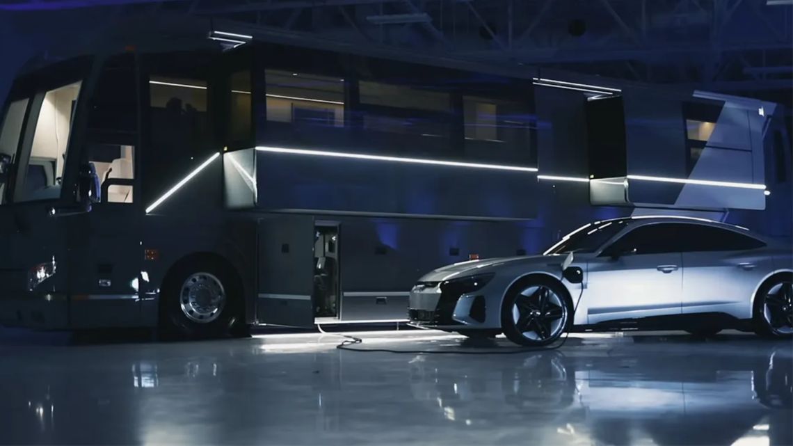 Mirá esta increíble motorhome que tiene hasta un ¡cargador para autos ...
