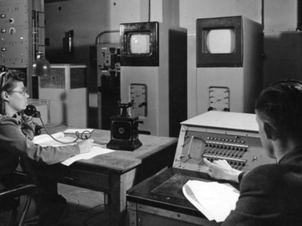 La historia de la primera transmisión mundial de televisión | Radio Perfil