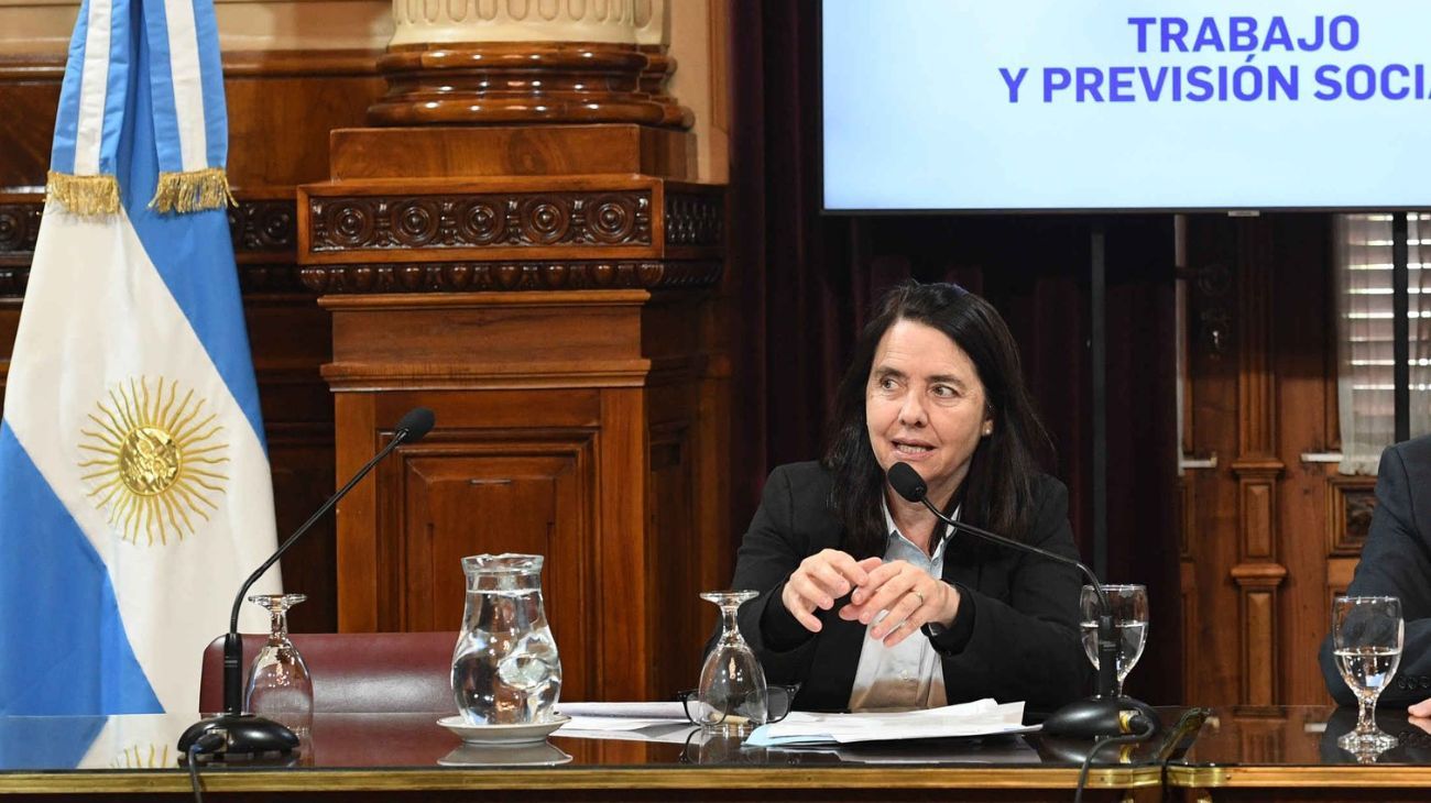 Senadora Álvarez Rivero: "Votaron la movilidad sin responsabilidad para ...