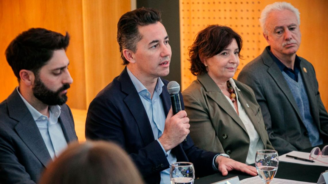 Calvo se muestra activo con municipios y lanza otra edición de ...