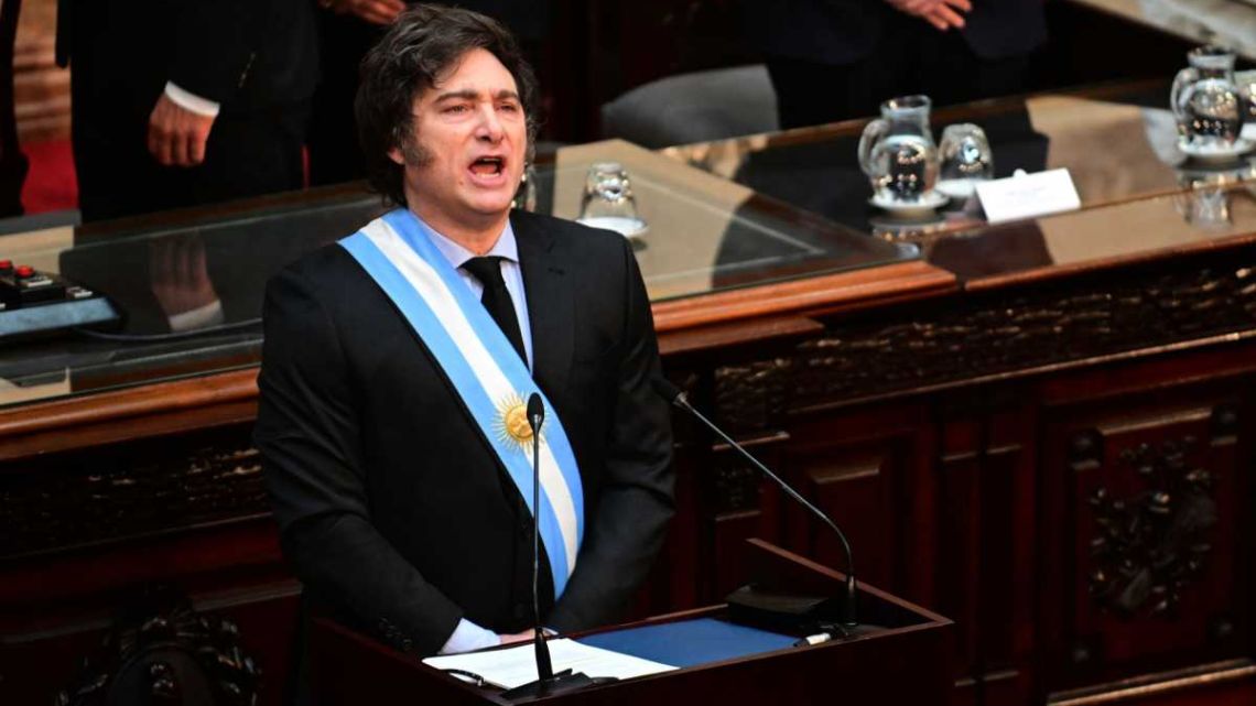 Un Gobierno eufórico vivió como un "hecho histórico" la presentación de ...
