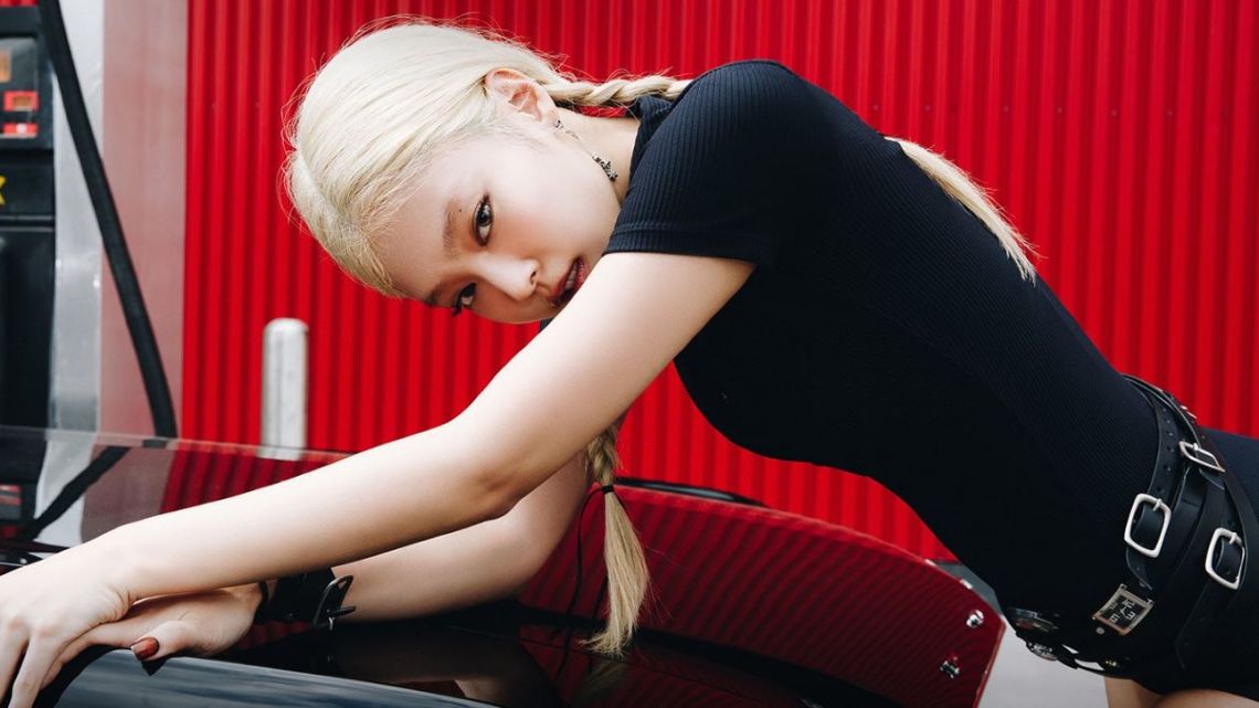 Jennie publicó un video de su performance de "Mantra" con un sensual ...