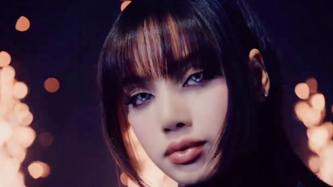 Lisa publicó un nuevo vídeo tras el lanzamiento de una cuenta regresiva ...