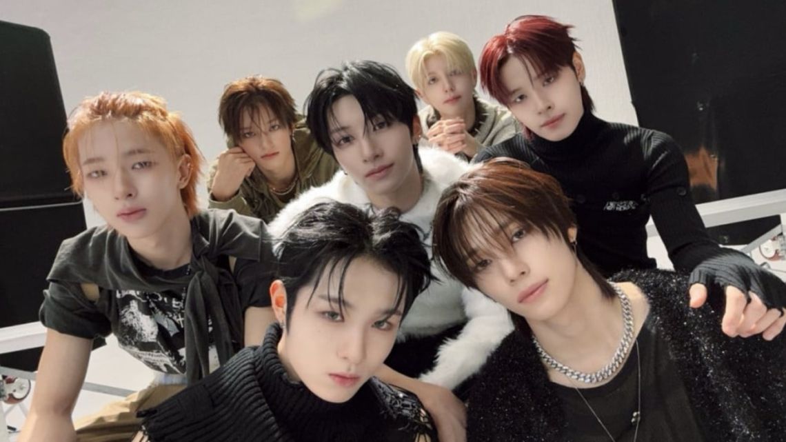 NEXZ, el nuevo grupo de JYP Entertainment, debutó con su álbum "NALLINA" y su video oficial ...