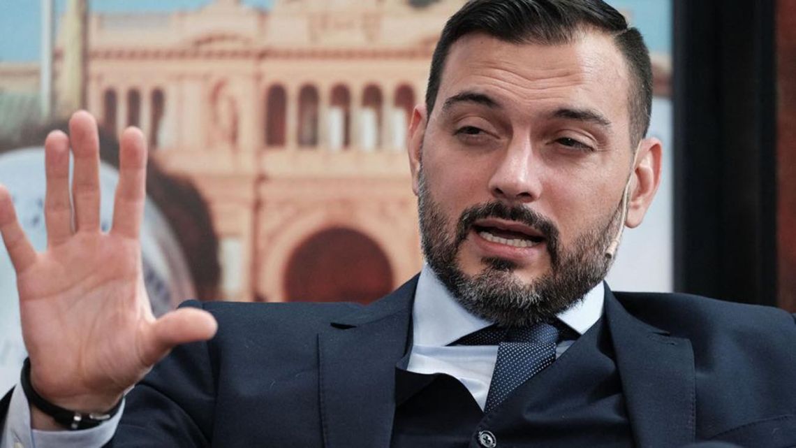 Emmanuel Álvarez Agis: "Kicillof no cree que donde hay una necesidad ...