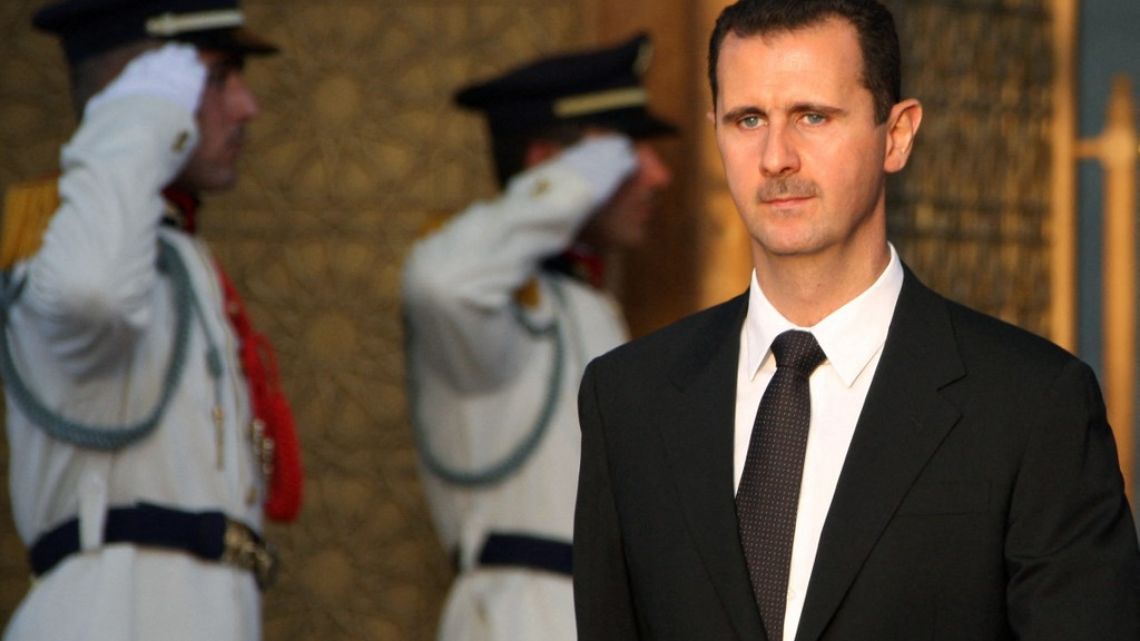 Al Assad afirma que Siria cayó en manos de "terroristas" y que su ...