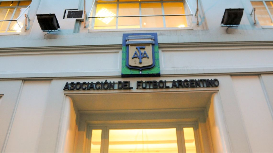 AFA reglamentó la Licencia Pro para Directores Deportivos: será ...
