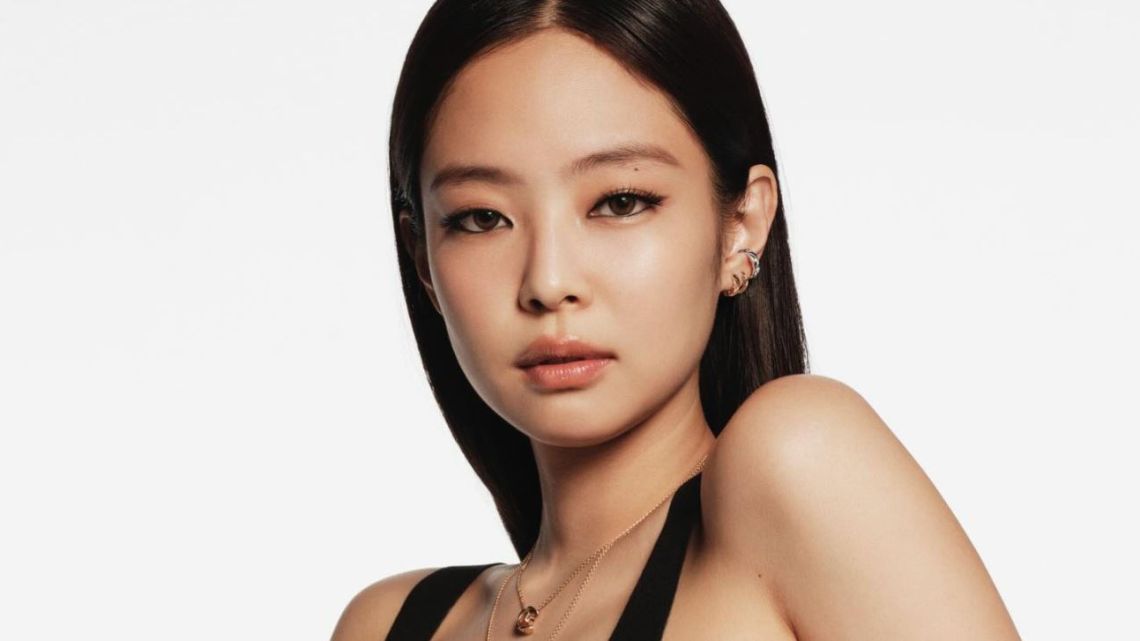 Chanel comienza el 2025 con una campaña global con Jennie como ...