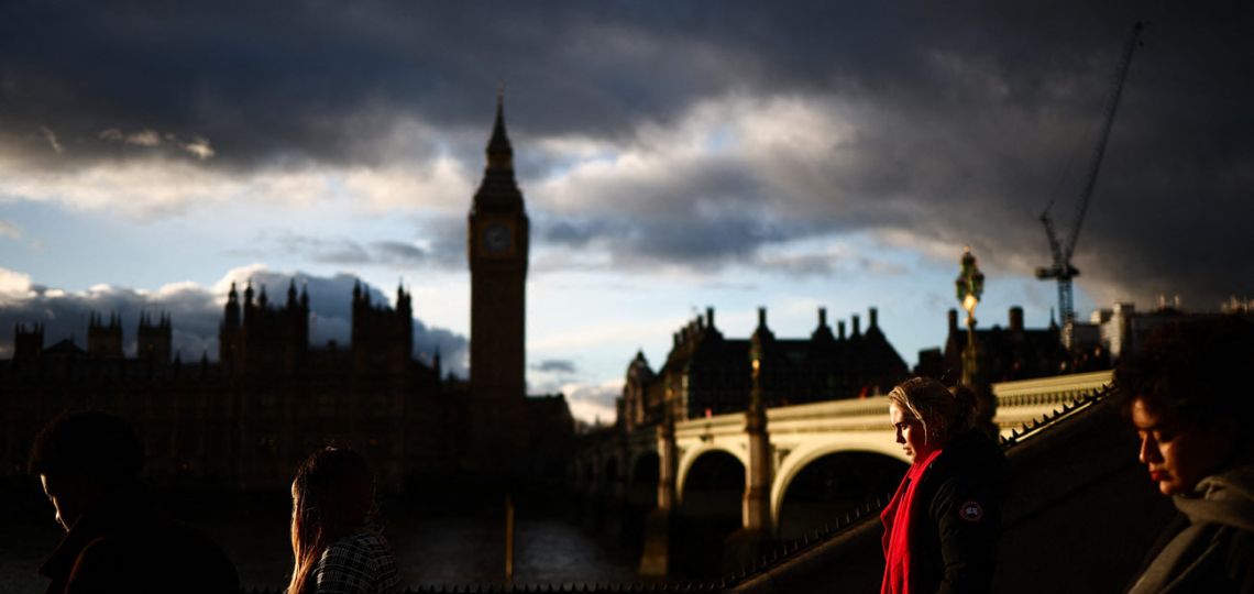 UK extends travel entry scheme to non-EU countries | Buenos Aires Times