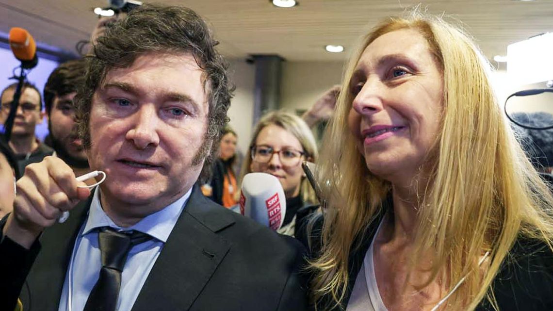 Cenas, bolsas de dinero y consultoría financiera: la investigación sobre las recaudaciones de ...