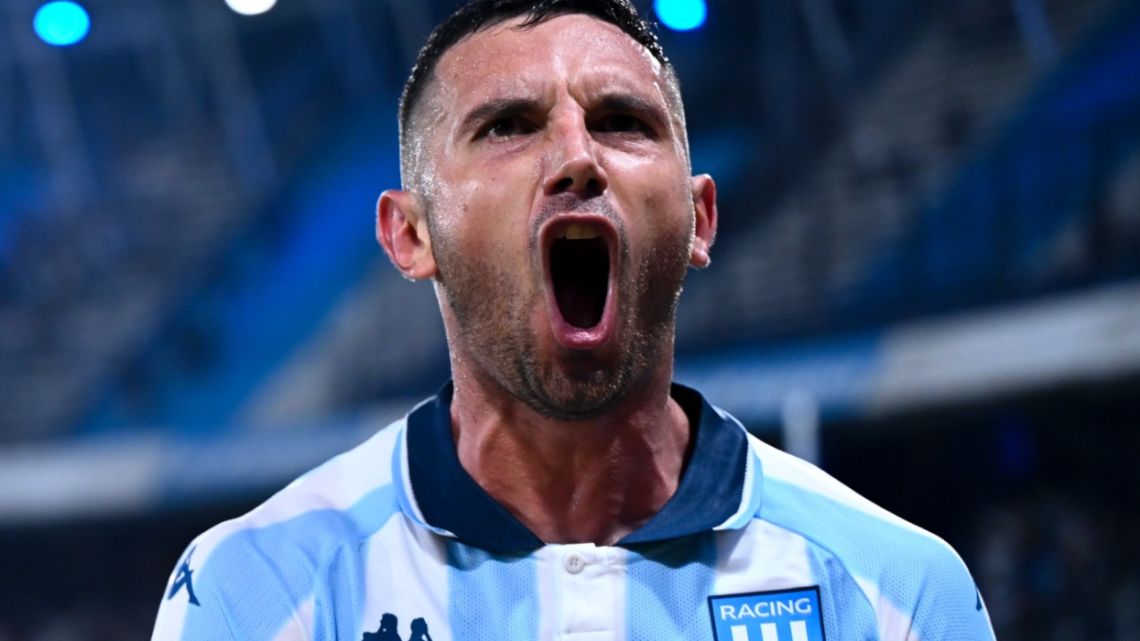 Una completa "Maravilla" de Adrián Martínez: así fue el segundo gol de ...