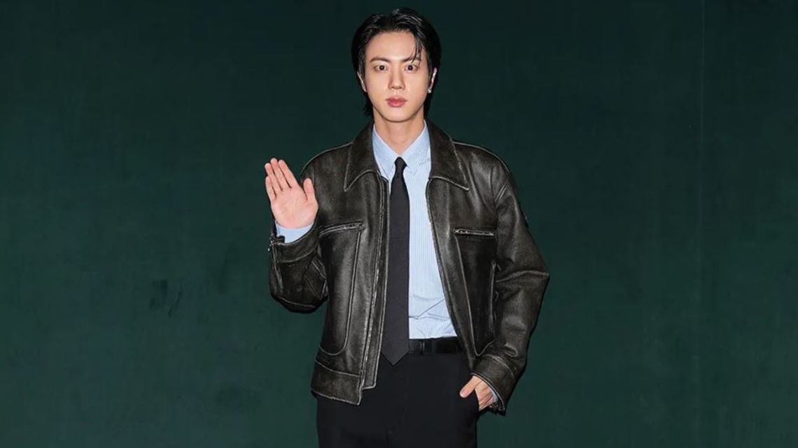 Jin, de BTS, maravilla con su look en el desfile de Gucci en Milán ...