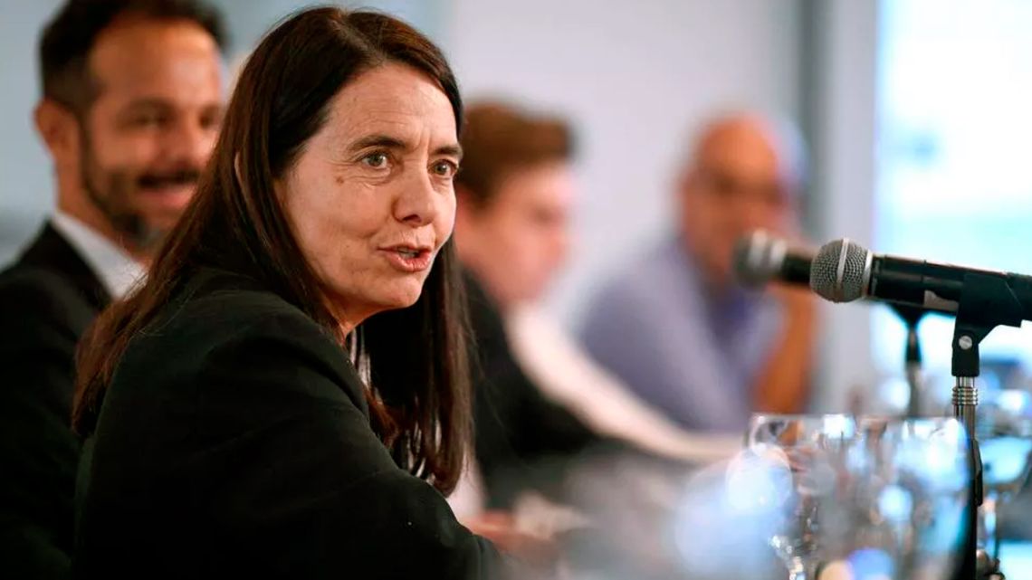 La senadora que se levantó de la sesión cree que Villarruel podría ...