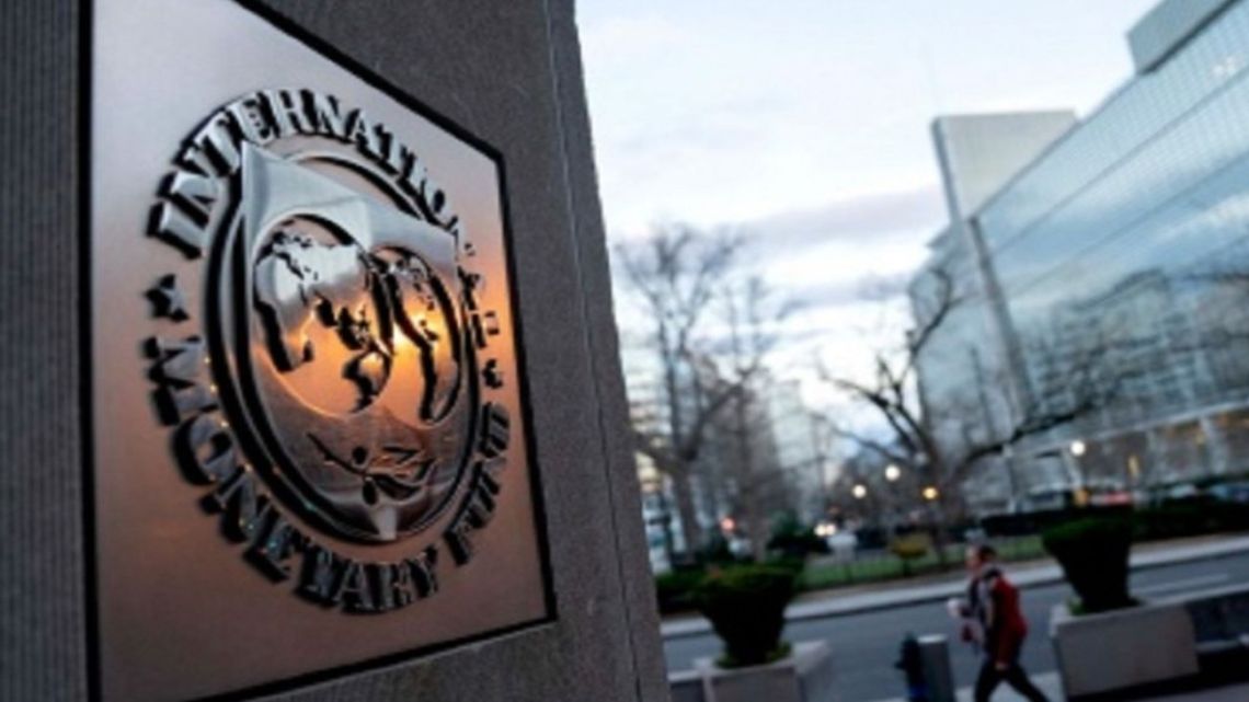 Acuerdo con el FMI: en qué se usarán los 20.000 millones de dólares del ...