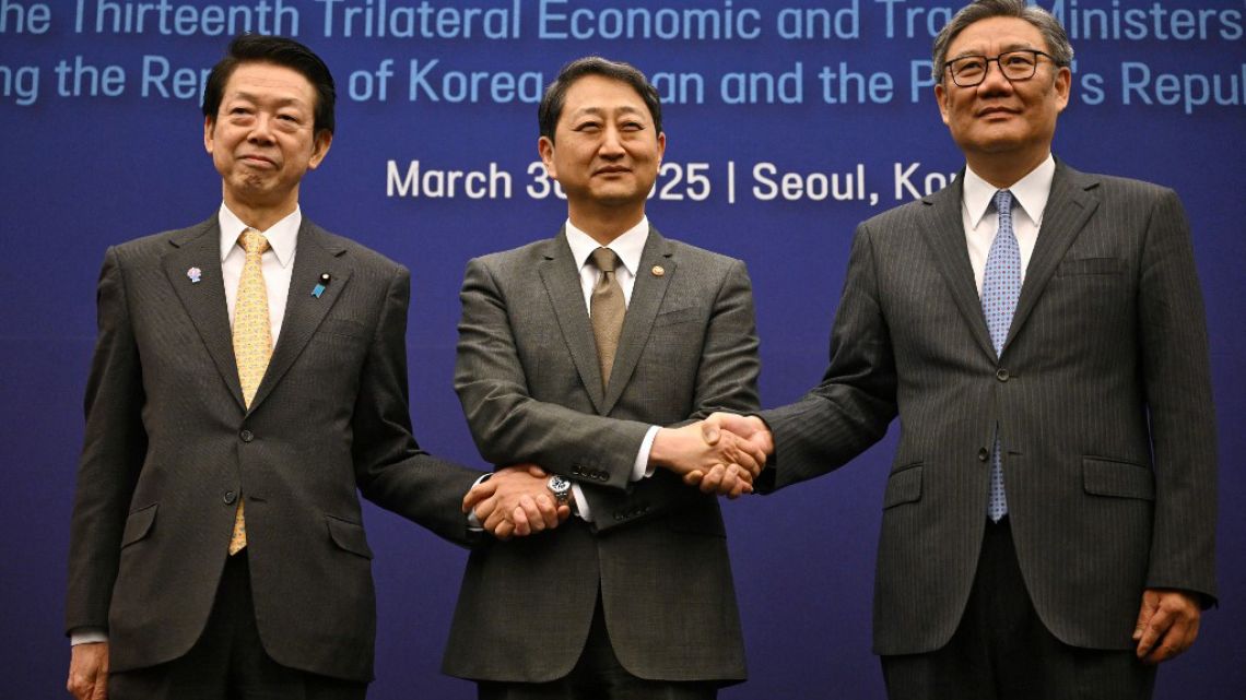 China, Japón y Corea del Sur aceleran un "acuerdo de libre comercio trilateral" para hacerle ...