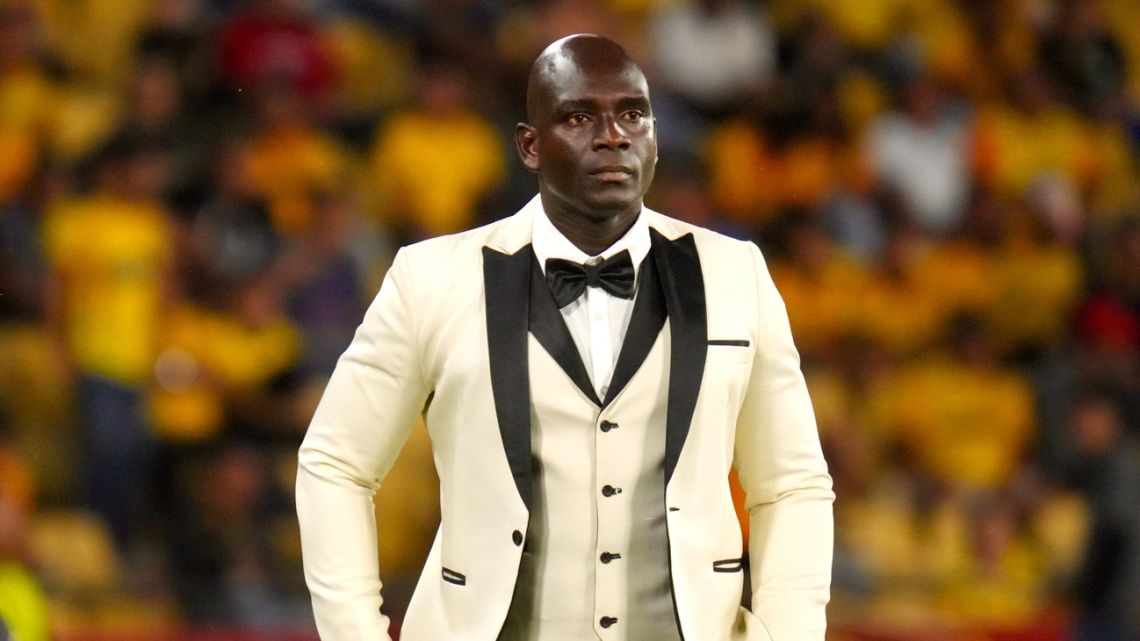 Segundo Castillo, el entrenador del rival de River que causa furor por ...