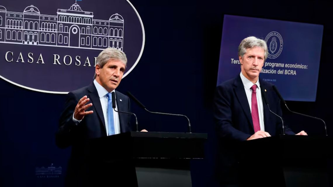 Luciana Glezer: “En tres meses tendrán que volver a sentarse con el FMI ...