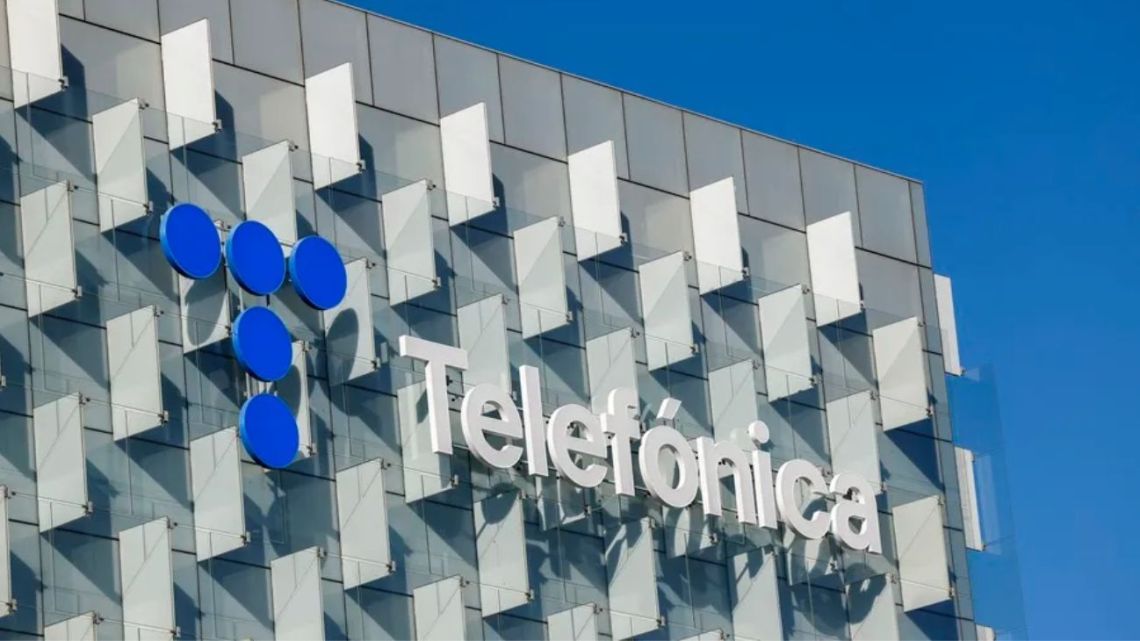 Telefónica vendió su filial en Perú a Integra Tec, empresa de José Luis ...