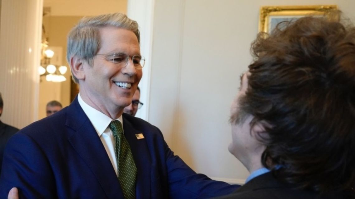 Bessent en Argentina: visita fugaz sin dólares extra, el fin del swap ...