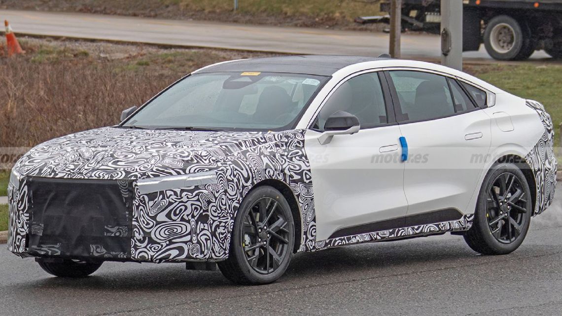 El Ford Mondeo sigue con vida y ahora va por un nuevo restyling ...