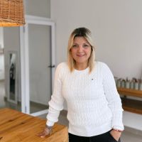 En primera persona: Romina Díaz revela su recorrido como médium y terapeuta integral | Caras