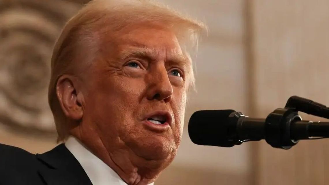 Donald Trump, desesperado por calmar a un mundo sacudido tras 100 días ...