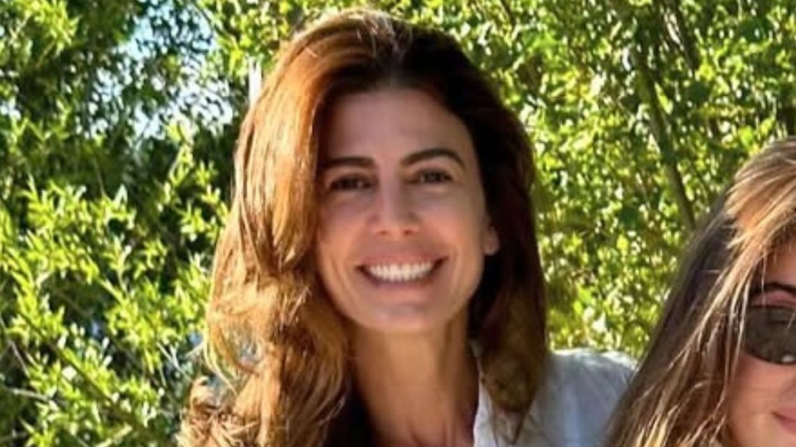 Juliana Awada mostró el zueco de lana comfy tendencia para el otoño ...