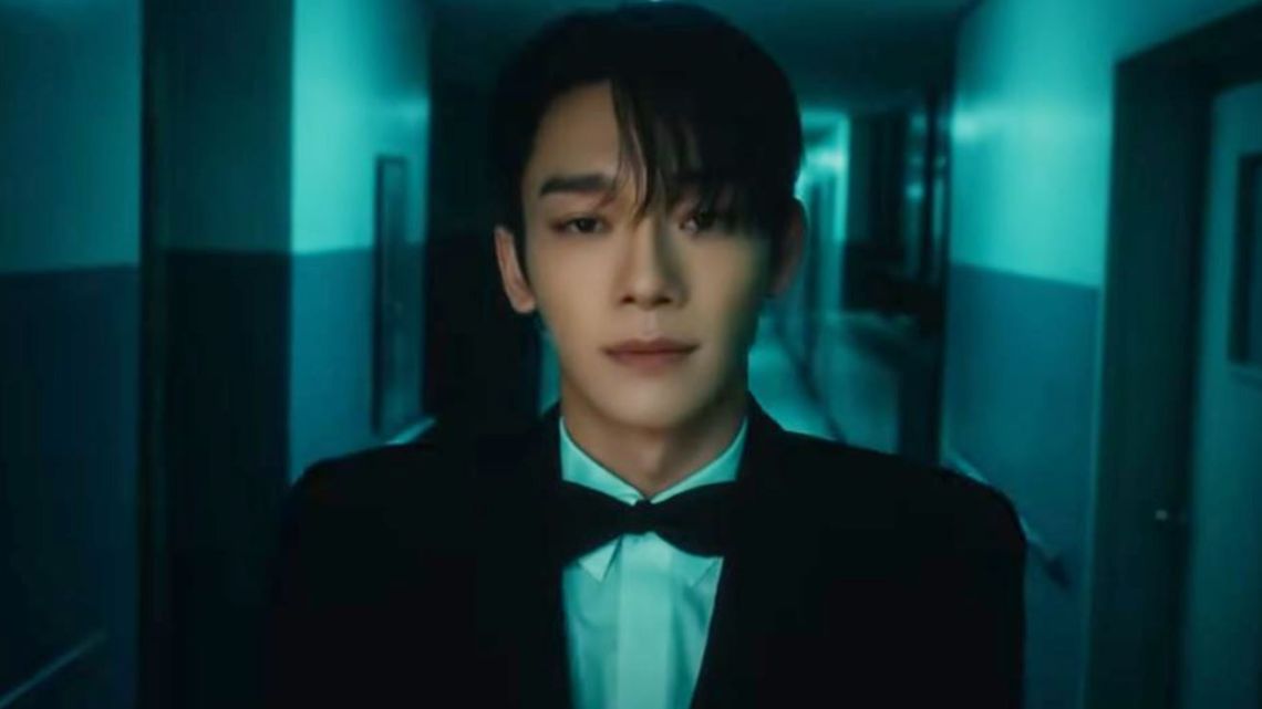 Chen, del grupo de K-Pop EXO, regresa con una voz potente en el video ...