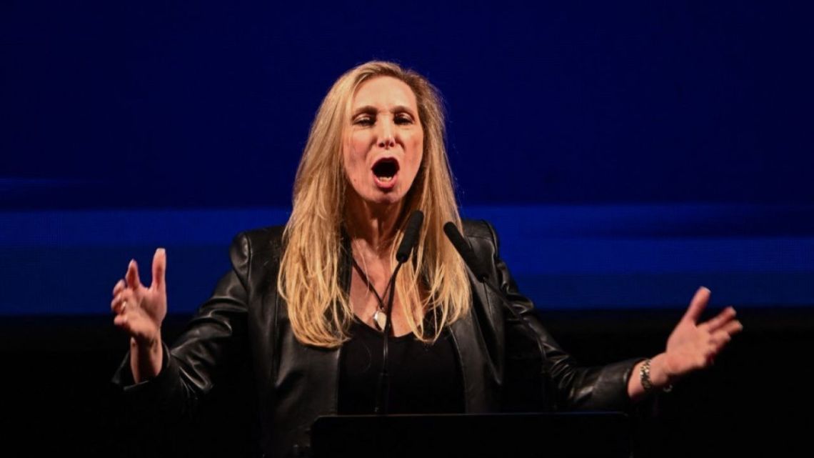 Lluvia de memes y videos contra Karina Milei por el escándalo de las ...