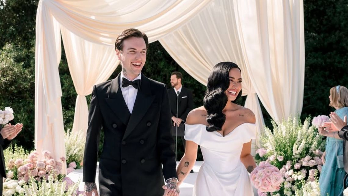 Demi Lovato publicó fotos inéditas de su casamiento con Jordan "Jutes ...