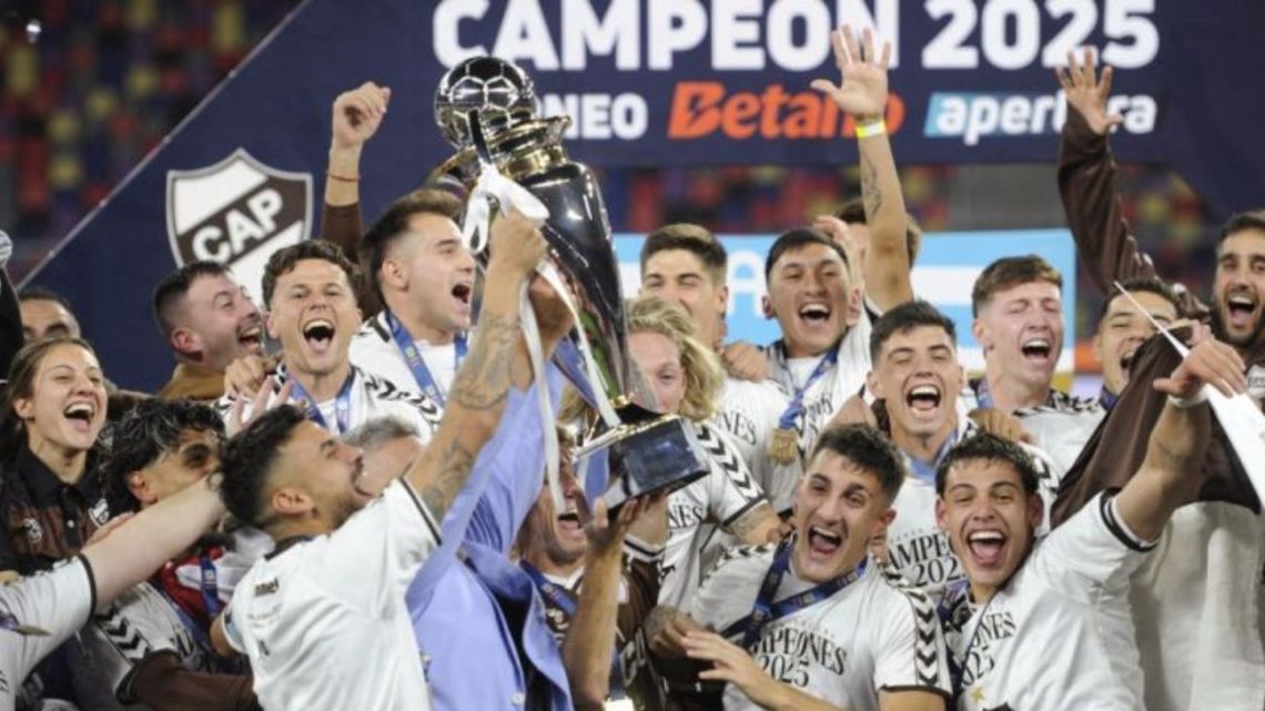 Platense se consagró campeón del fútbol argentino por primera vez en la ...