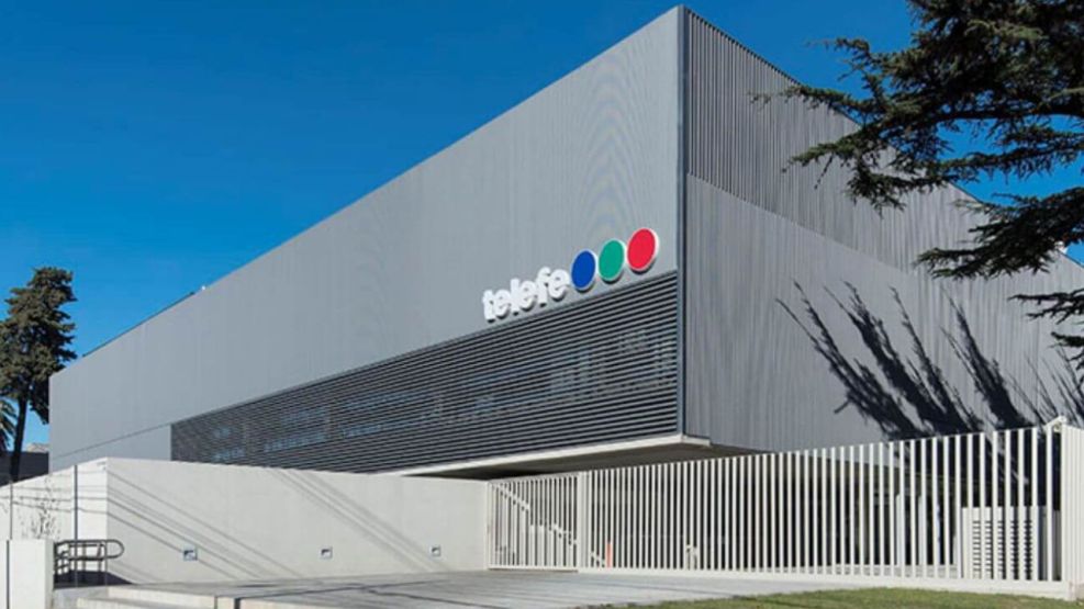 La venta de Telefe, uno de los gigantes de la TV argentina, entró en ...