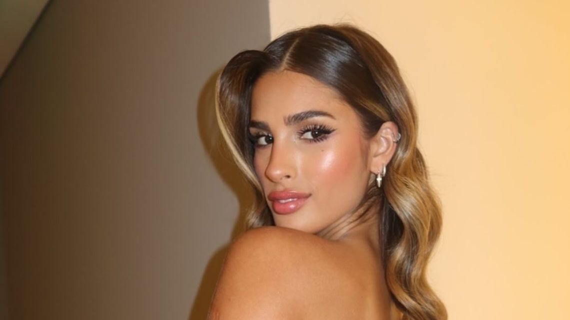 El jugado look Julieta Poggio para la final de Gran Hermano 2025 con las botas XXL tendencia | Caras