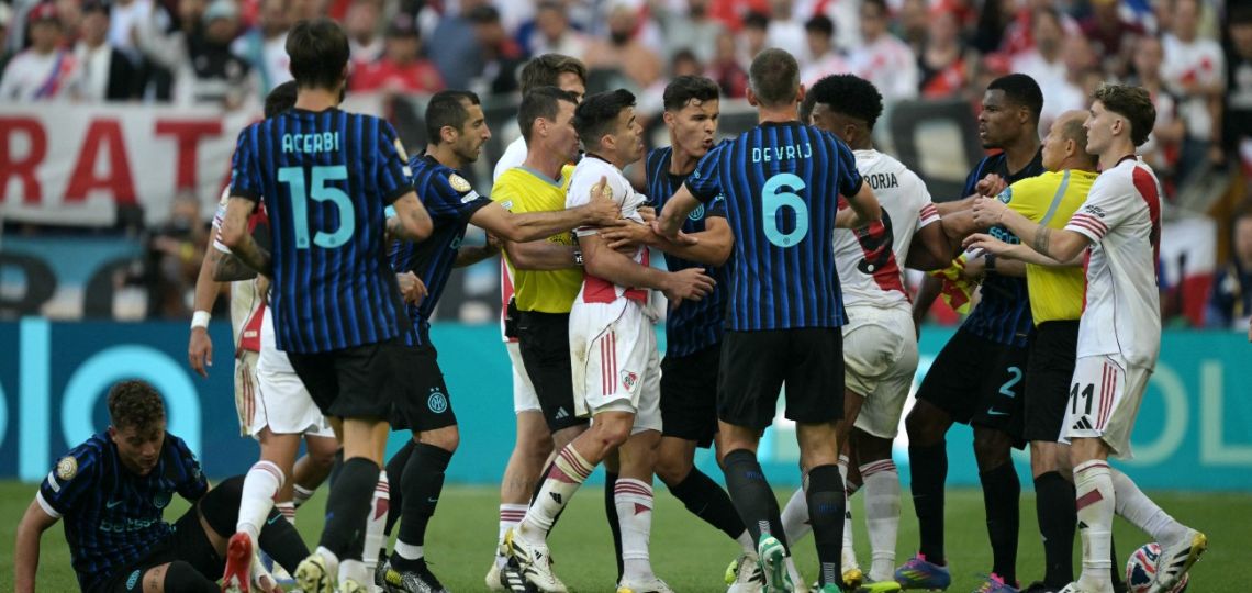 Inter down nine-man River to advance in 'Battle of Seattle' | Buenos ...