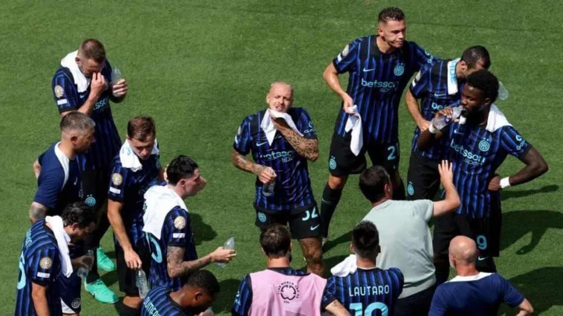 FIFPro exige cambios en el Mundial 2026 por el calor extremo: pausas más largas y nuevos ...