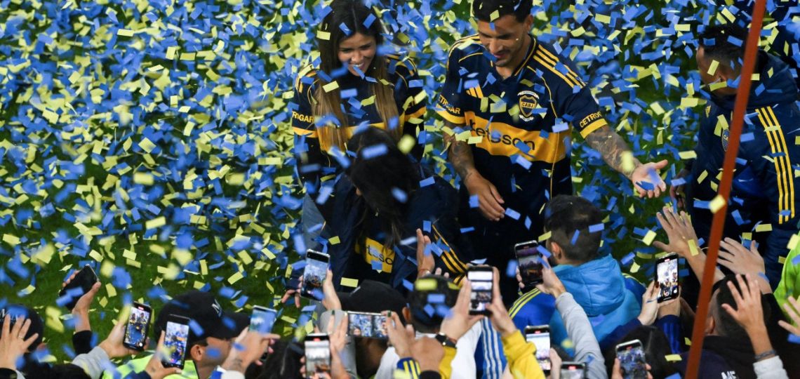 Paredes ‘returns home’ to Boca and packed Bombonera | Buenos Aires Times