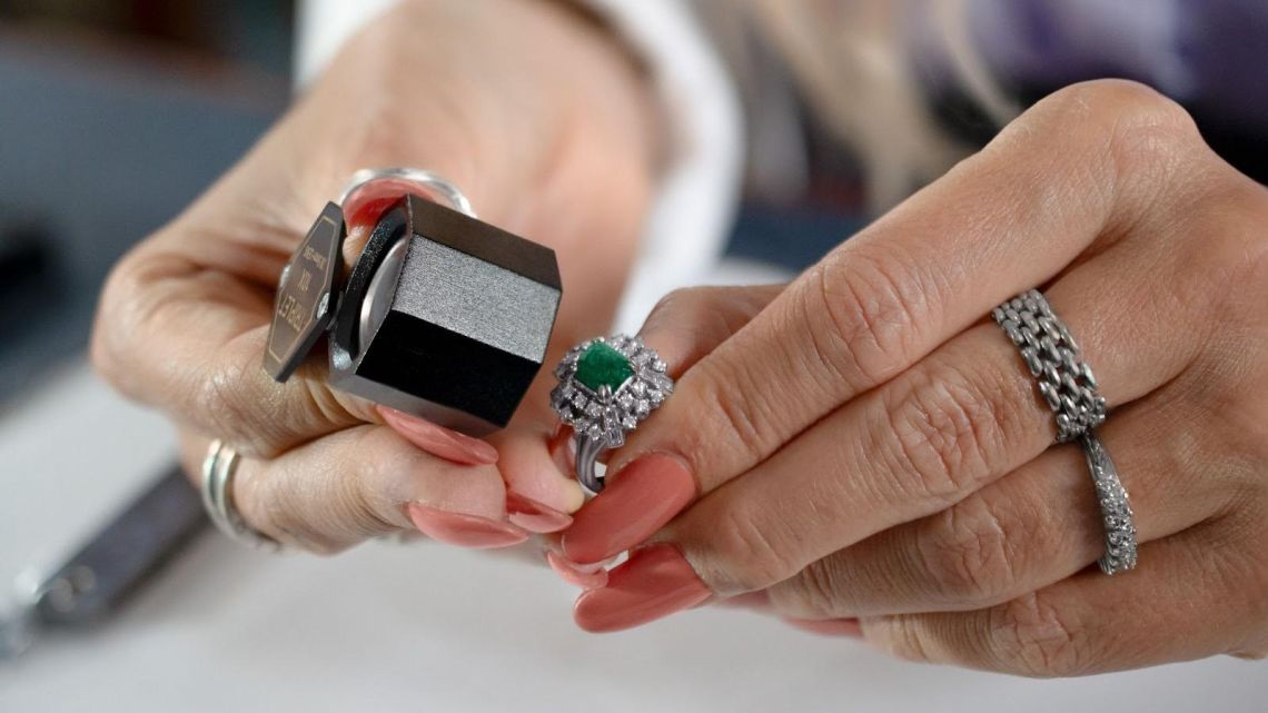 Cómo saber cuánto valen tus joyas: la tendencia en alza que permite ...