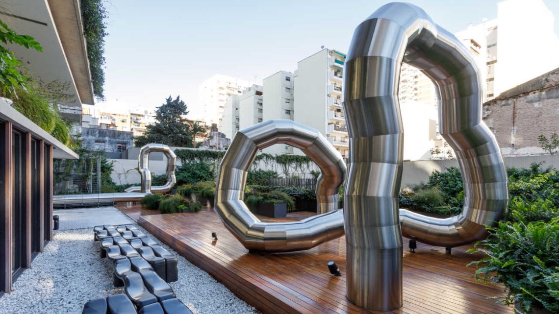 Abre la convocatoria al Premio Azcuy 2025: US$10.000 para una obra ...