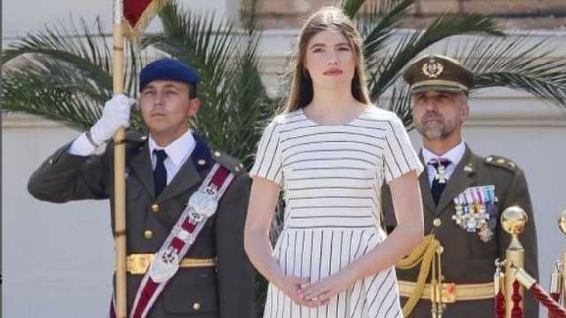 Una experta en realeza opina sobre la Infanta Sofía y su decisión de estudiar en el extranjero ...