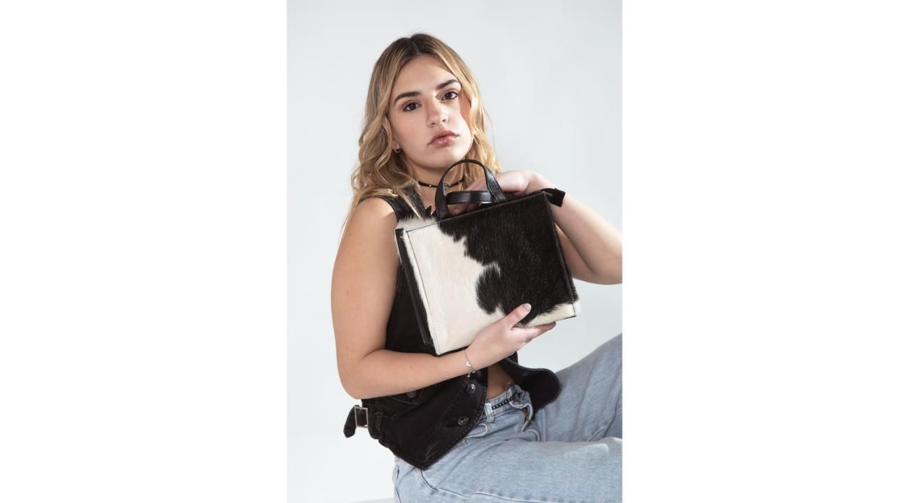 El Arriero Cueros | Caras