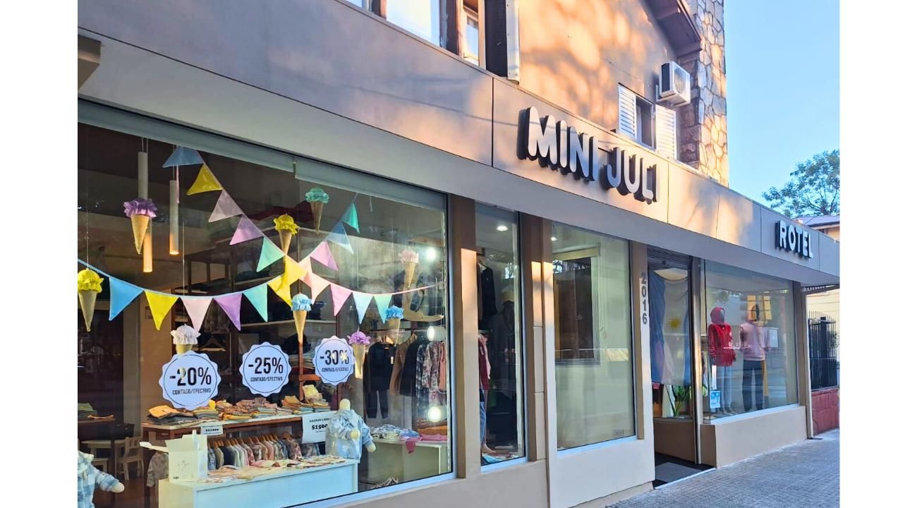 Mini Juli dice presente en Expo Mabyn #80: El corazón emprendedor que ...