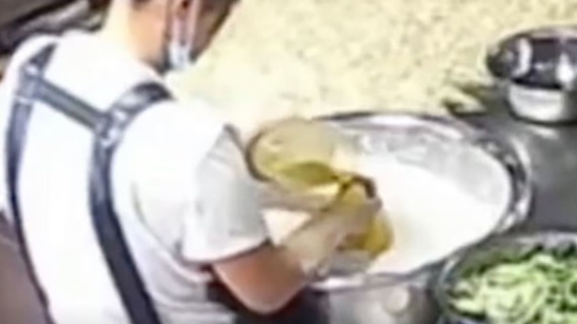 Bibiane ruby door opens and behind the door was Mint in