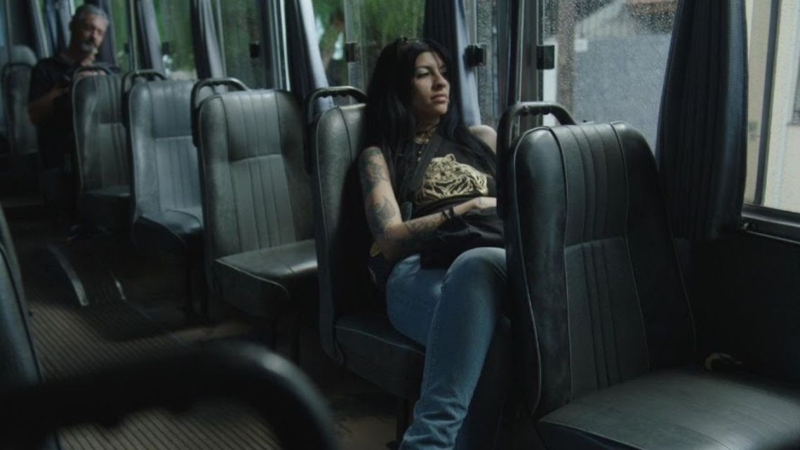 La reacción de Cazzu al superar a Lady Gaga en Youtube | Exitoina