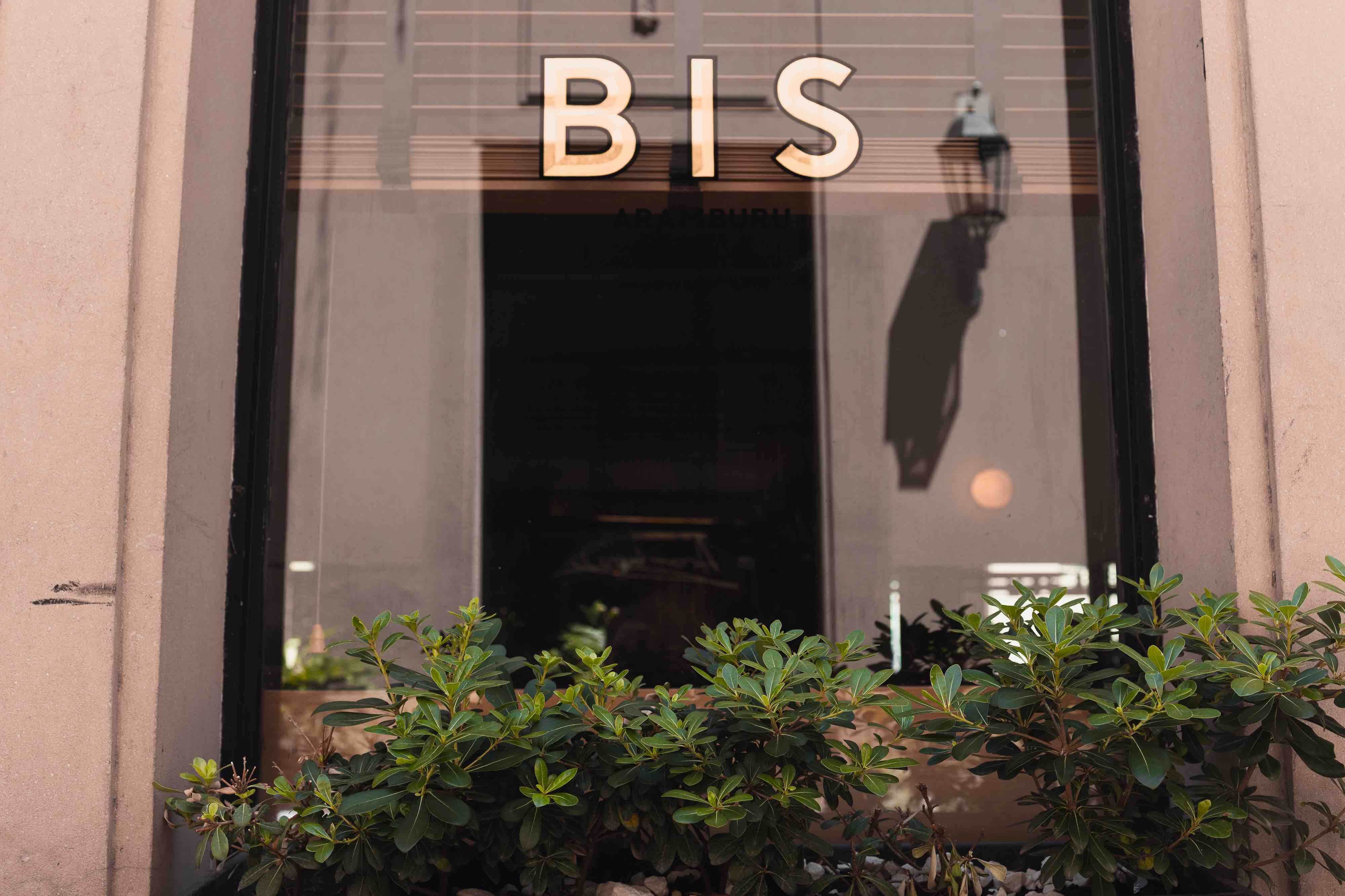 Bis, el bistró porteño premiado por Michelin que evoca los años 50 ...