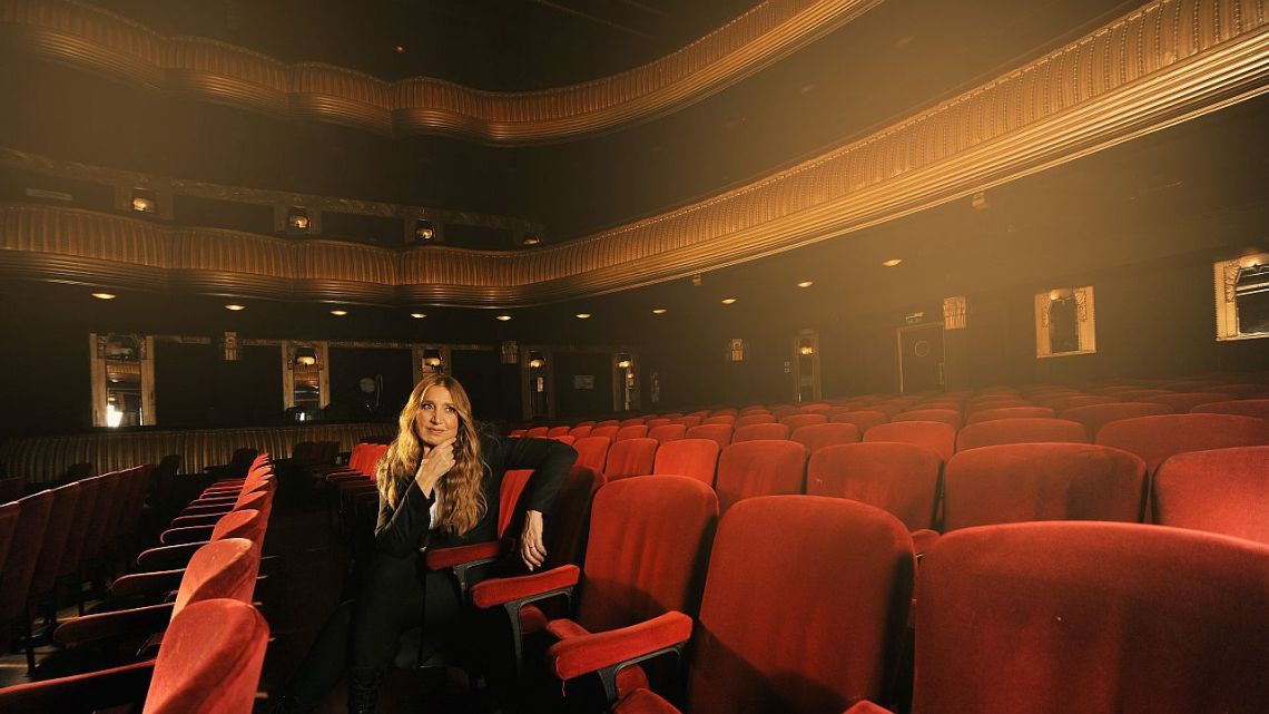 Carla Calabrese: "Amo ser parte de la movida teatral de Buenos Aires ...