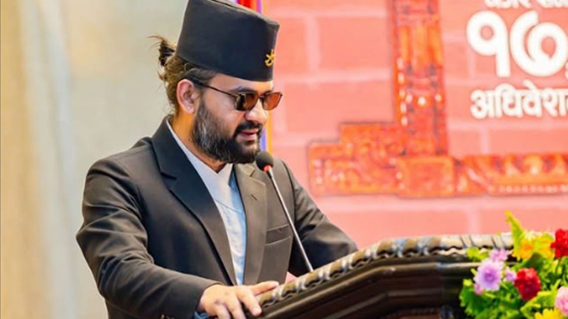 Quién es Balen Shah, el rapero convertido en alcalde que la Generación Z quiere como Primer ...