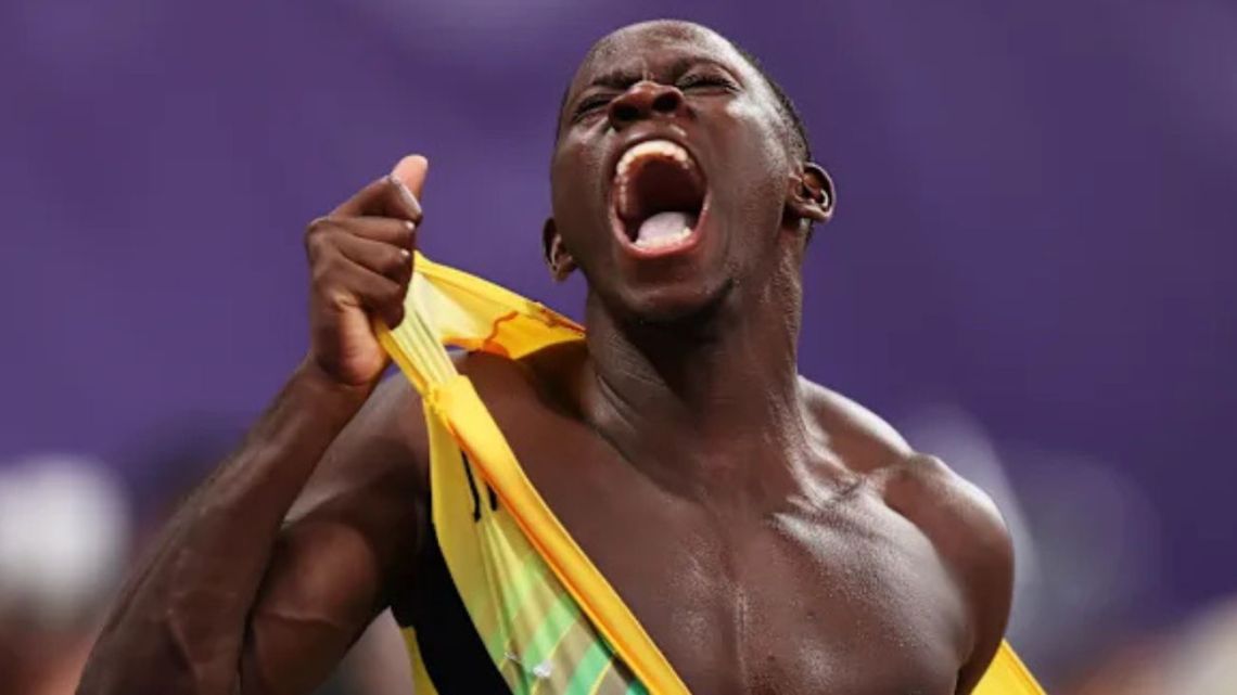 Oblique Seville rompió con las críticas y alcanzó la gloria en los 100 ...