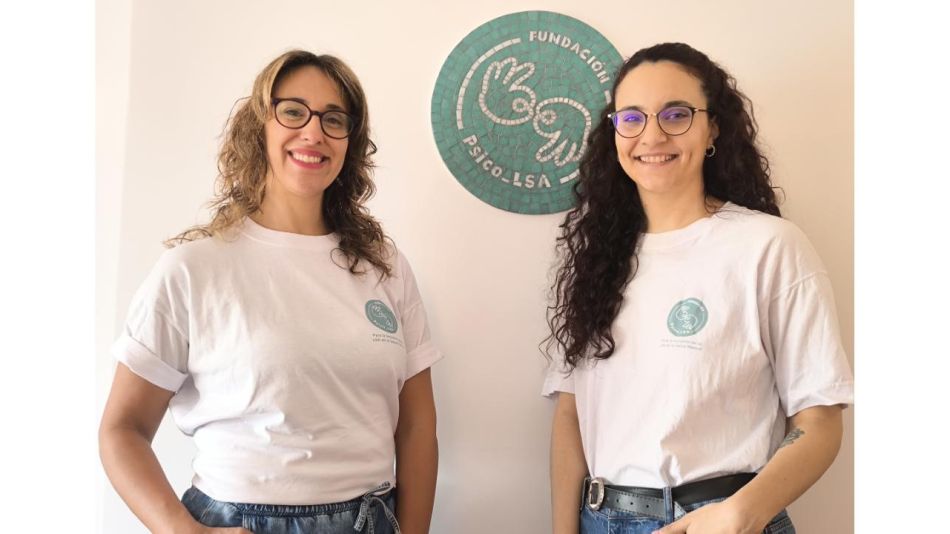 Salud Mental y Comunidad Sorda: Un puente desde la Psicología y la Lengua de Señas | Caras