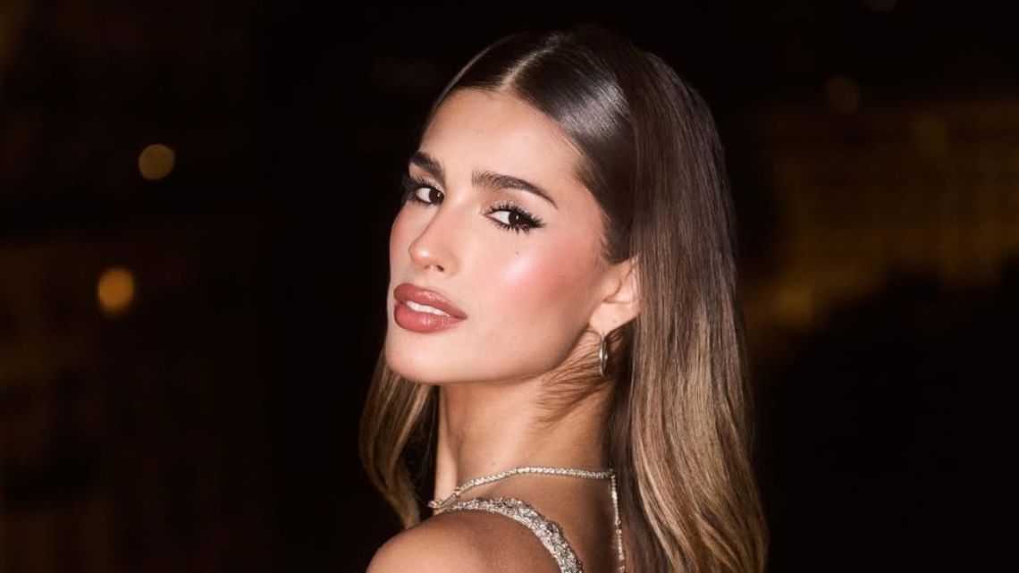 Así es la habitación de Juli Poggio: estilo glam contemporáneo con tonos neutros | Caras